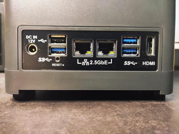 到底是不是闷罐？终极性价比成品NAS威联通TS-453DMini测试报告来了！ - 哔哩哔哩