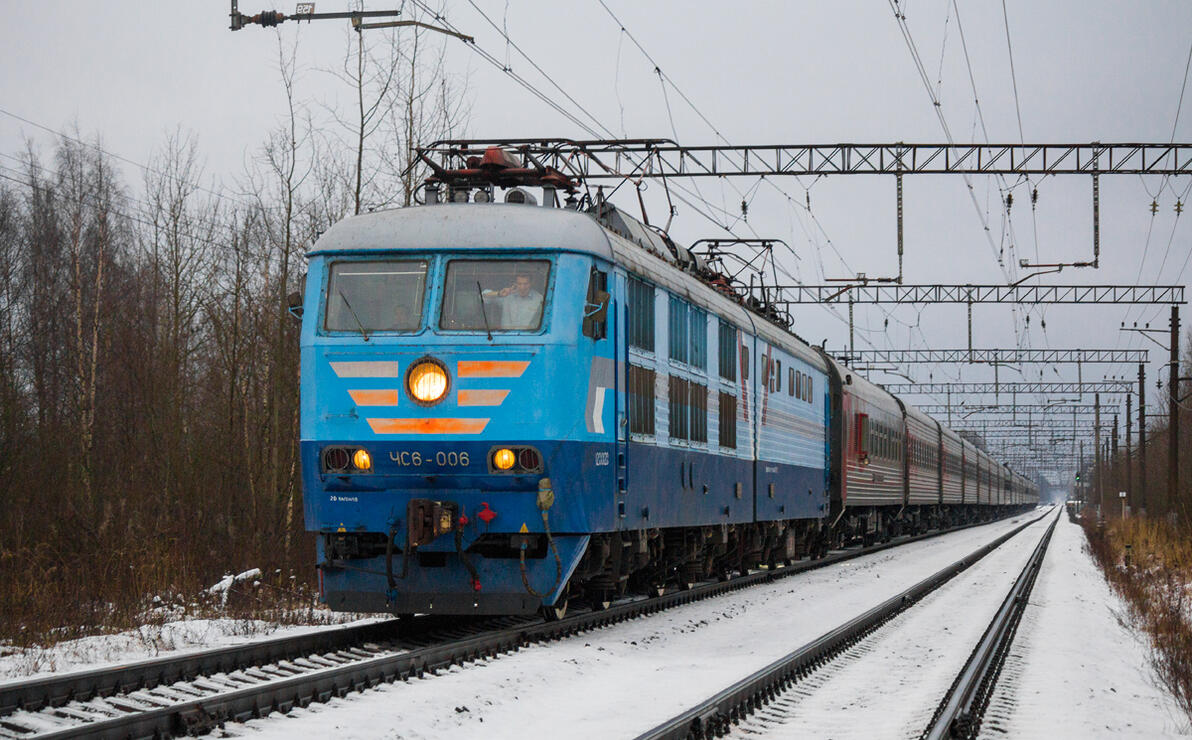 【铁道科普】来自斯柯达的“捷克造”——ChS系列电力机车之直直传动篇 - 哔哩哔哩