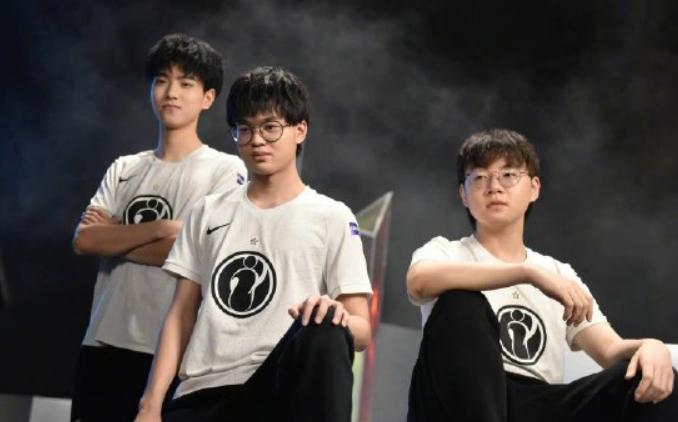 最准预测：LNG季后赛生死战，能否以下克上胜WBG？菜鸡互啄IG/LGD谁能取胜？ - 哔哩哔哩