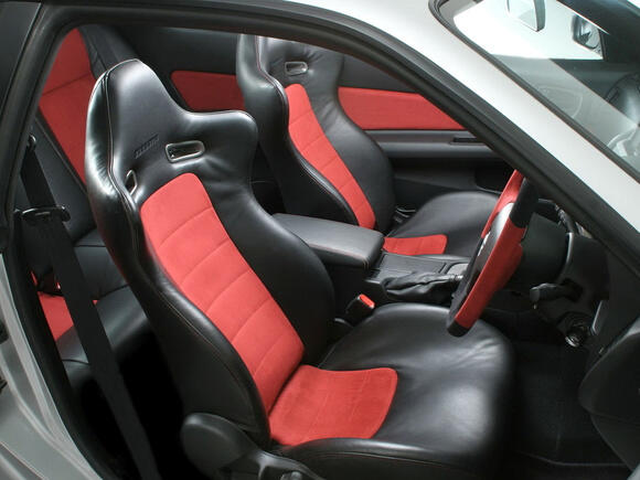 GT-R BNR34（头文字D—神之脚座驾） - 哔哩哔哩