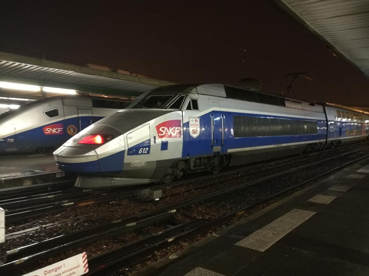 大客流的解决方案——TGV-D型高速列车 - 哔哩哔哩