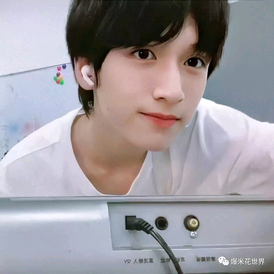 【严浩翔×你】婚后日常（也许会变成一个系列文）-选蜜月地点的小闹剧 - 哔哩哔哩