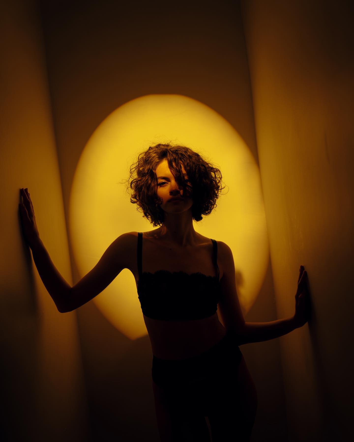 乌克兰摄影师Masha Raymers摄影棚光影人像摄影作品欣赏图包 - 哔哩哔哩