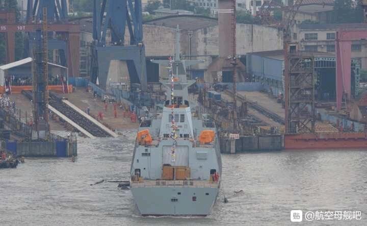 速报中国最强出口型军舰054ap下水 - 哔哩哔哩