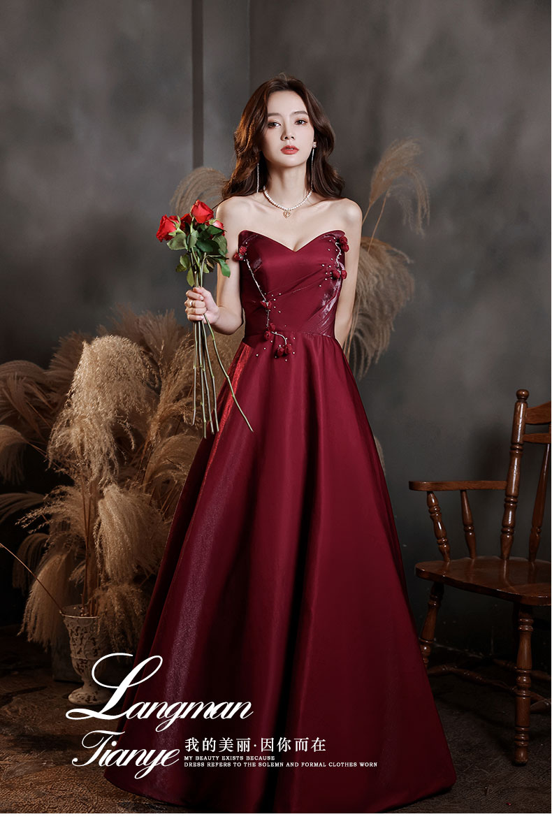 大码敬酒服新娘抹胸酒红色高贵显瘦订婚礼服连衣裙女回门气质性感 哔哩哔哩 