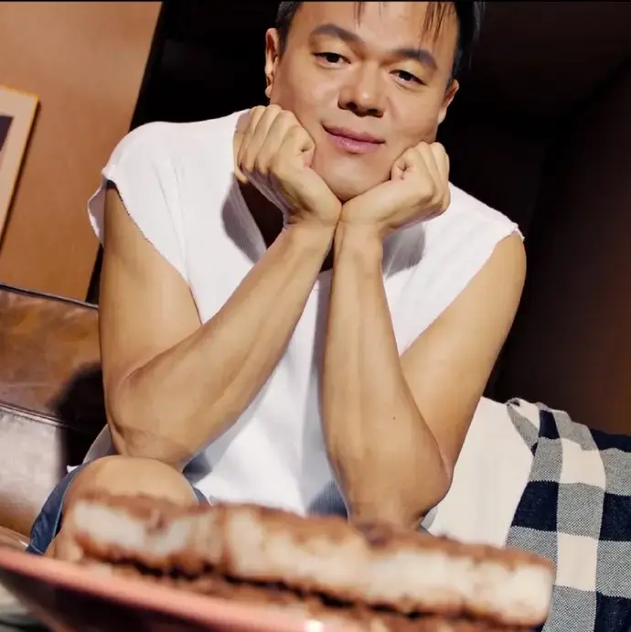 JYP中国线上选秀开始啦~照片有美图或滤镜取消资格,年龄限制00后 - 哔哩哔哩