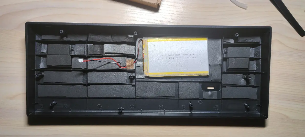 第一把客制化键盘——黑吉蛇dk84，静音宿舍系 - 哔哩哔哩