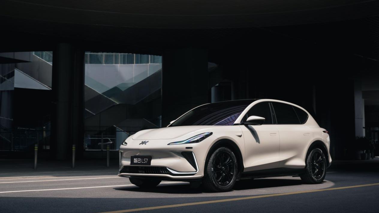 “全程AI舱”助推品牌发展 智己LS7会成为30万级纯电新标杆？ - 哔哩哔哩