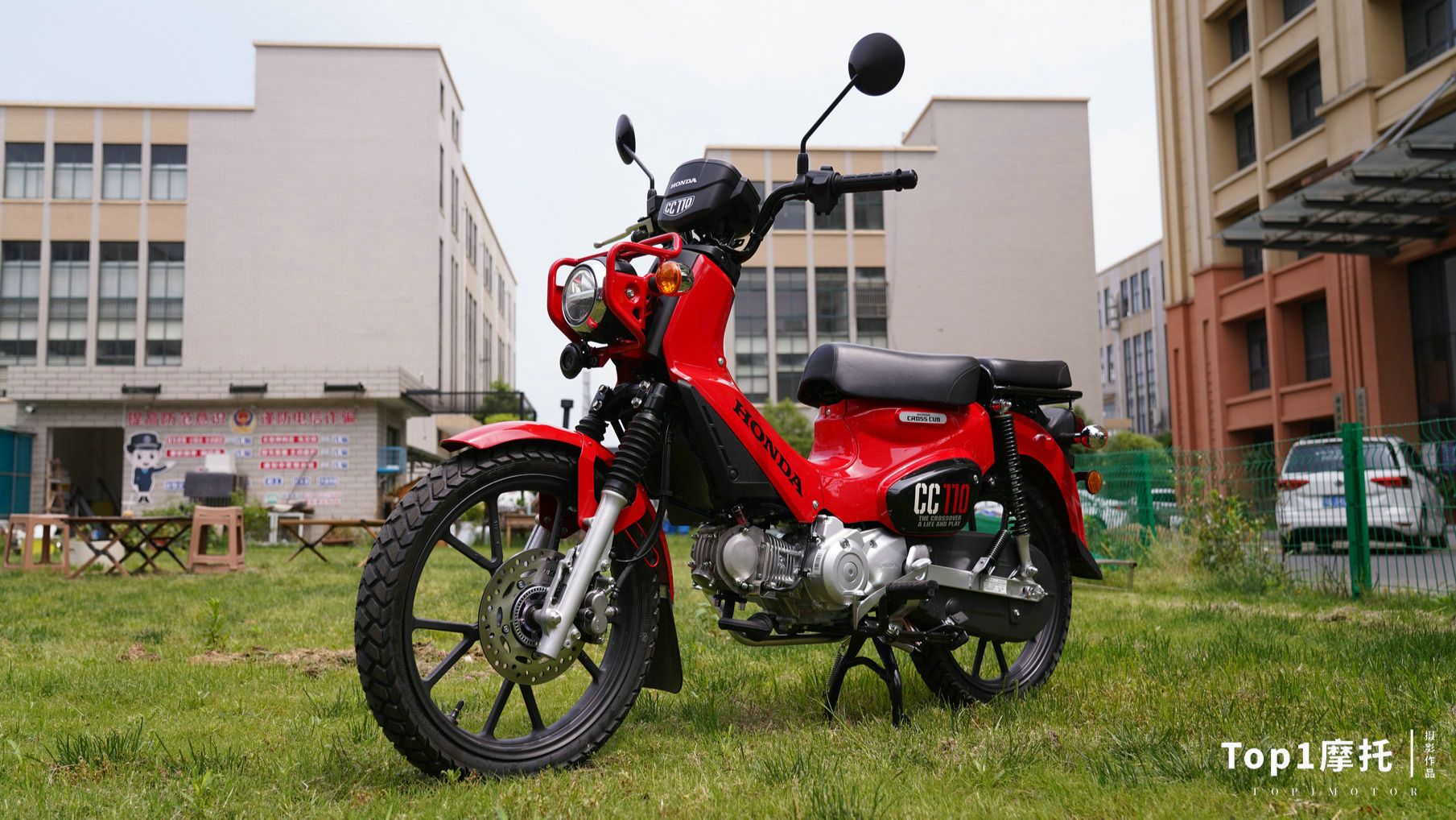 有人骂、有人爱，本田幼兽CC110到店实拍，1.3万的价格真的贵吗？ - 哔哩哔哩