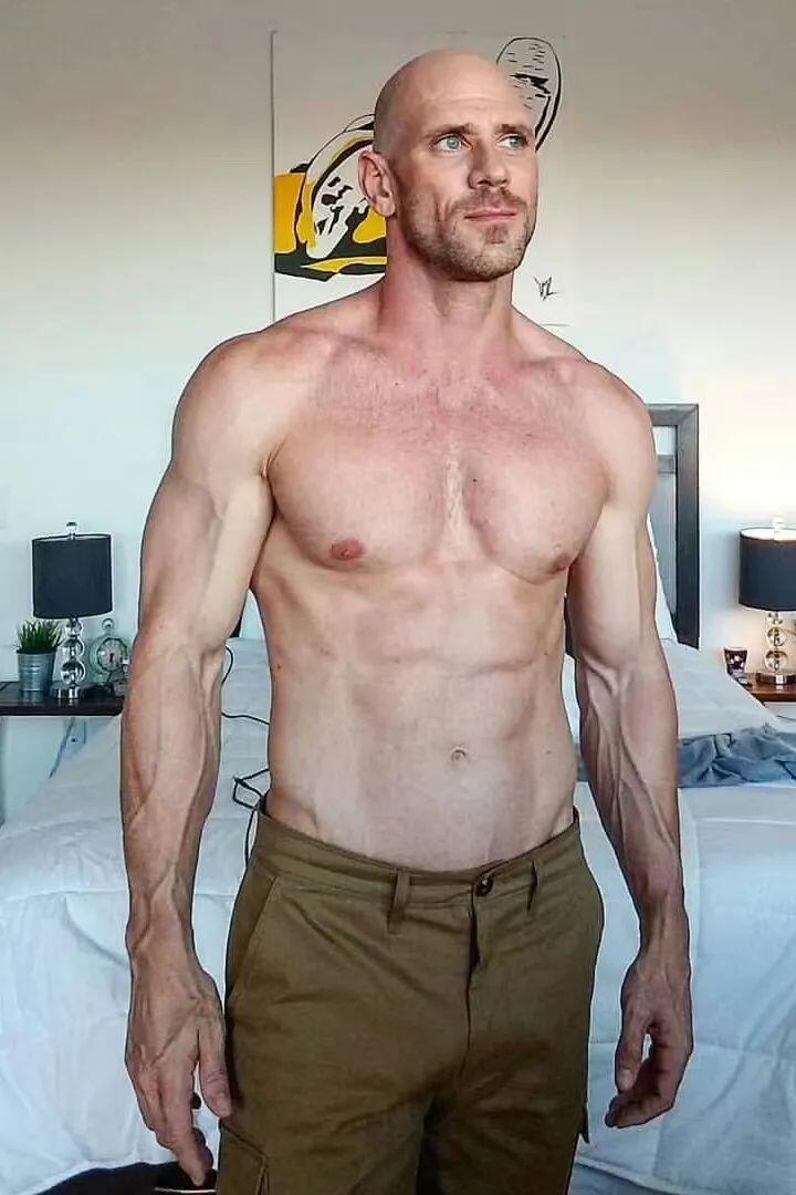 地表最强光头佬—Johnny Sins|职业生涯超2500部作品 - 哔哩哔哩