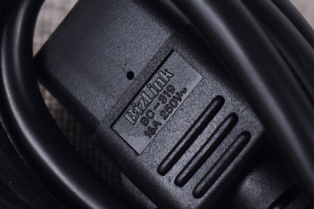 长城猎金部落F10 1000W电源开箱拆解：设计优秀的白金选择 - 哔哩哔哩