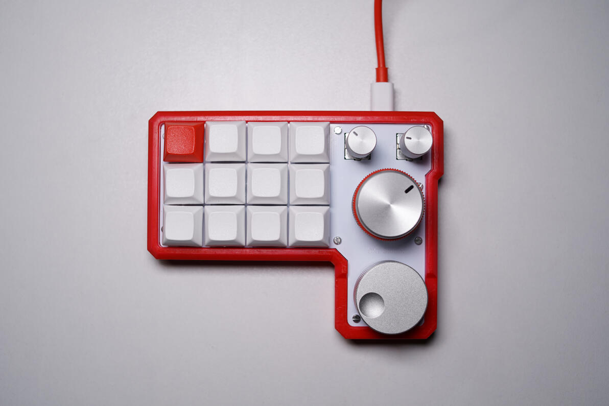 可编程小键盘CXT-12E4的轻度客制化，以及娘化【笑】 - 哔哩哔哩