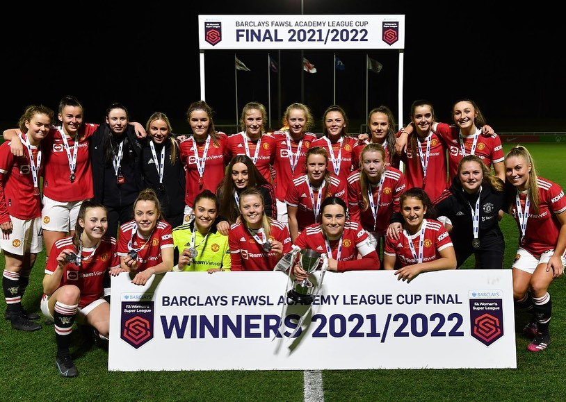 曼联女足U14 U16联赛夺冠 U21学院杯夺冠 - 哔哩哔哩