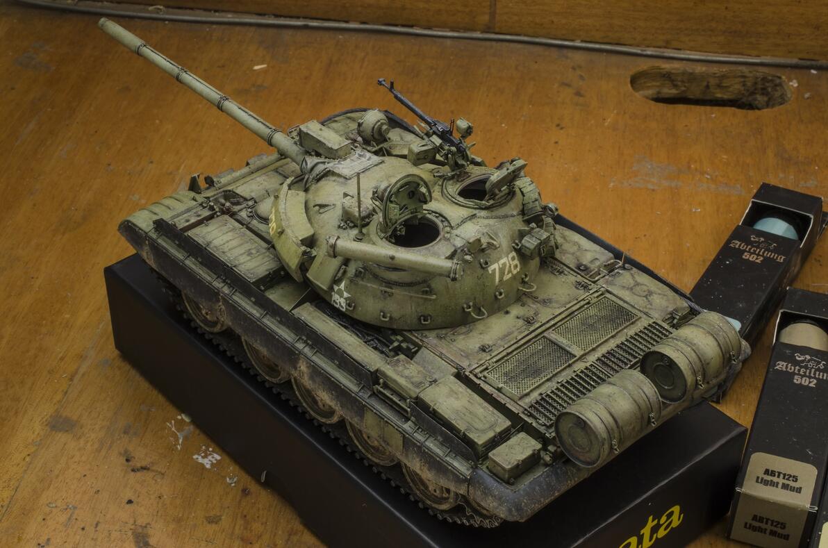 冷战钢铁眉毛——T55AM中型坦克 - 哔哩哔哩