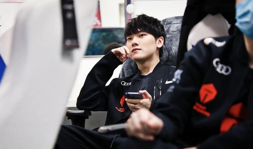 LOL：TES战队下赛季无辅助可用，异想天开追求Meiko，Uzi加盟JDG - 哔哩哔哩