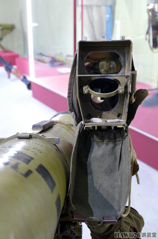 细看：9K111“巴松管”便携式反坦克导弹发射器 苏军的主力装备 - 哔哩哔哩