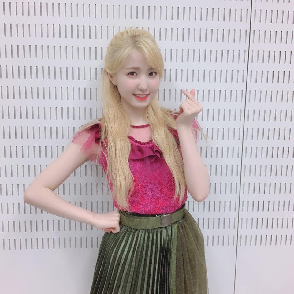Iz One本田仁美、金发新造型“大成功”广受好评 哔哩哔哩
