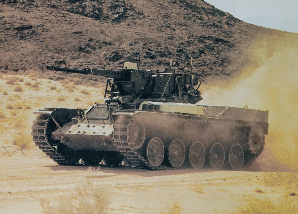 HSTV（L）的兄弟们——“RDF/LT”（快速部署部队轻型坦克）和“13.2吨RDF/LT” - 哔哩哔哩