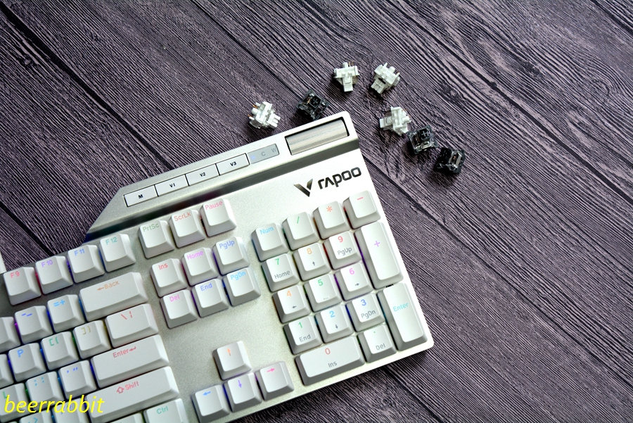 雷柏V700 DIY机械键盘：全尺寸、RGB、热插拔、厂润卫星轴 - 哔哩哔哩