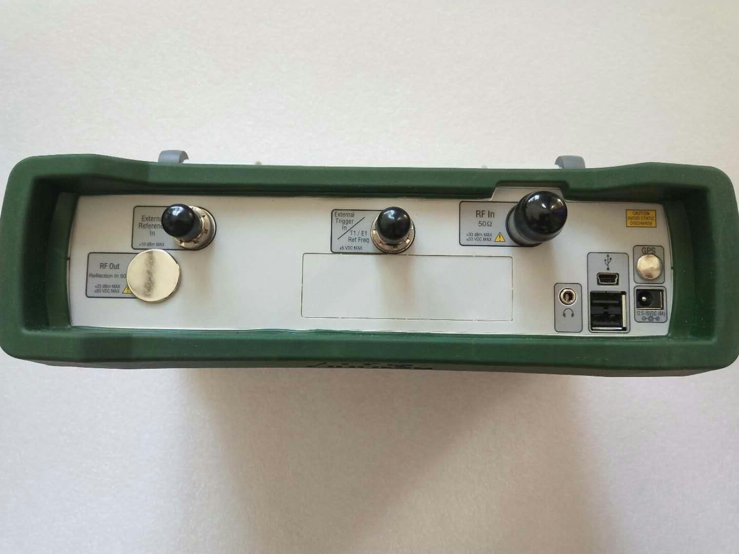 安立MS2713E手持频谱分析仪 - 哔哩哔哩