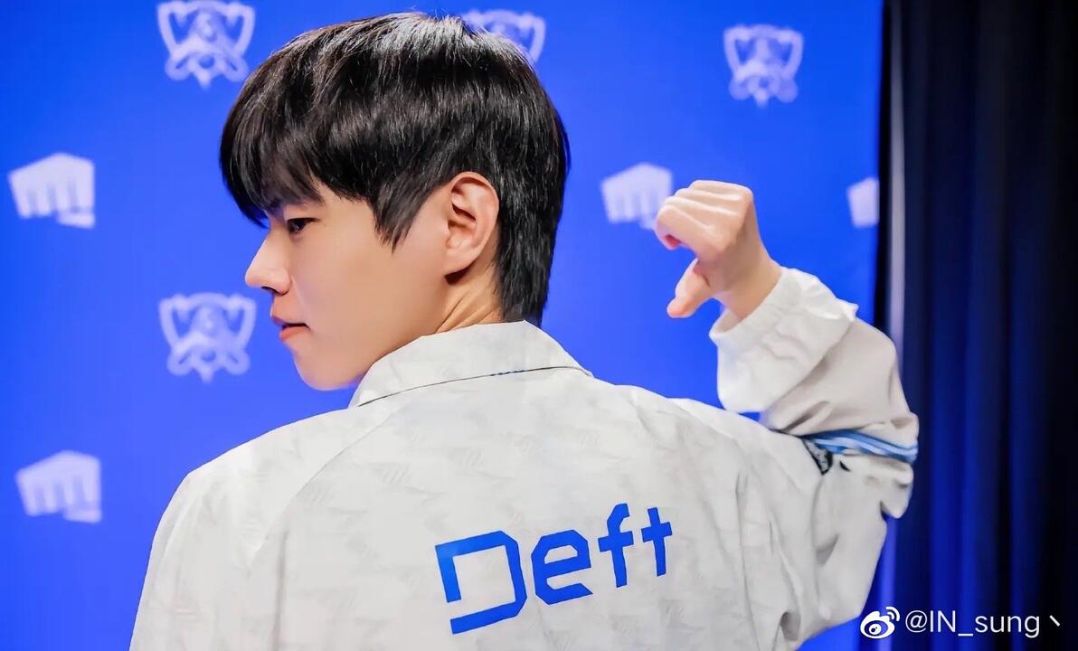 【英雄联盟S12人物志】Deft圆梦s12世界总冠军!三星十子之一十年颠沛流离,最后一舞成神 - 哔哩哔哩