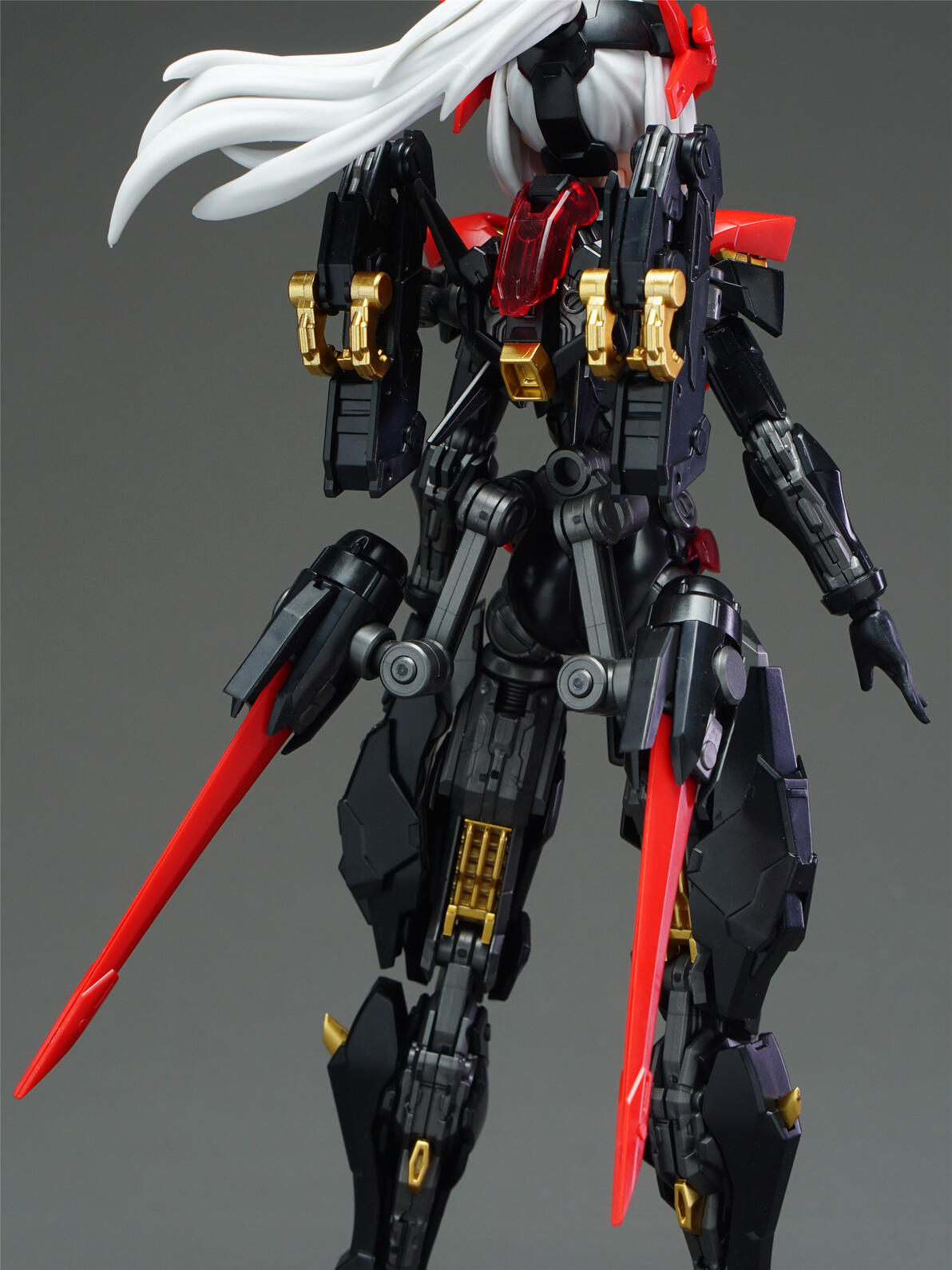 【高达模型吧官方评测】核能矩阵 赛博森林 CF05 战争之影 - 哔哩哔哩