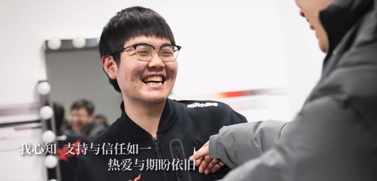 没和Faker打训练赛！369直播透露：和GEN约过，和他们胜率五五开 - 哔哩哔哩