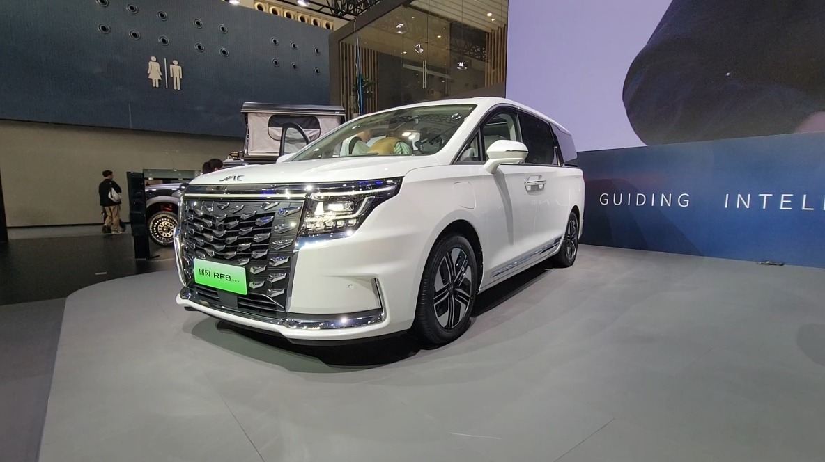 什么是电混MPV市场标杆？21.99万起预售的瑞风RF8就是答案 - 哔哩哔哩