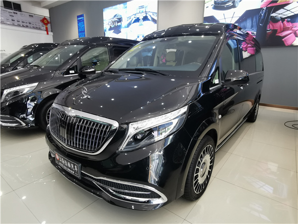 全新奔驰V260L高顶改装，巴赫VS680奢华欧式风格 - 哔哩哔哩