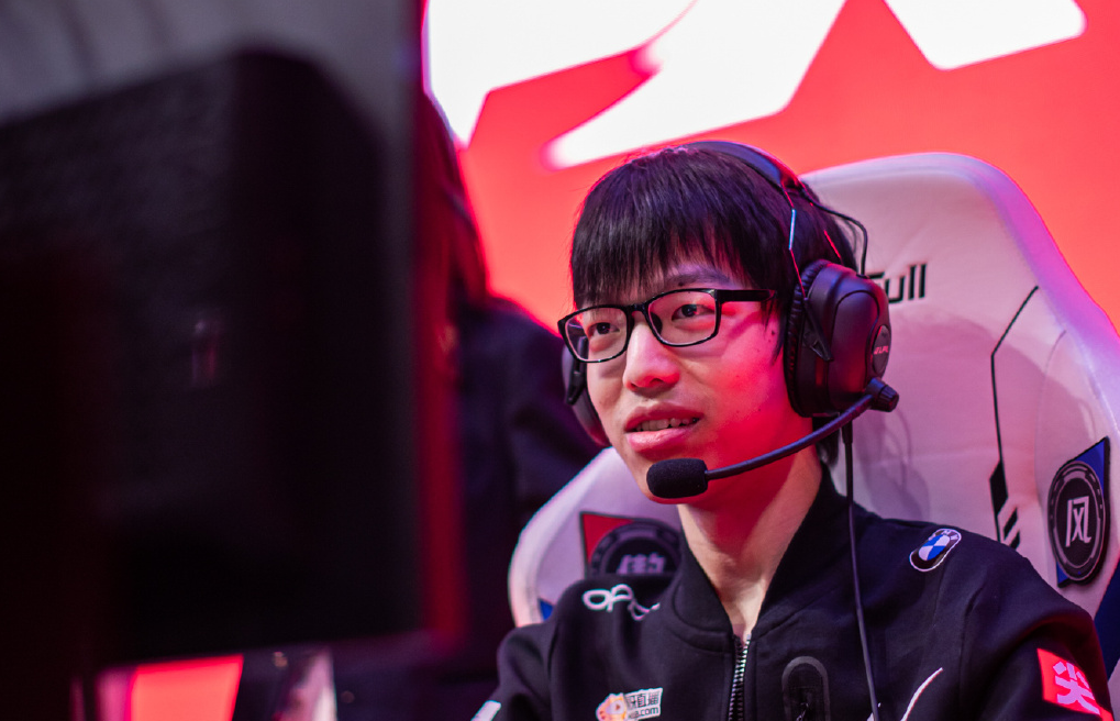 Gori飞机主宰团战！FPX轻松双杀LGD，前IG野王提出疑问 - 哔哩哔哩