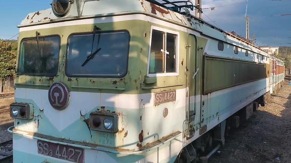 【科普】韶山的顶峰-中国铁道部|株洲电力机车厂|大同机车厂|资阳厂|韶山3型电力机车 - 哔哩哔哩