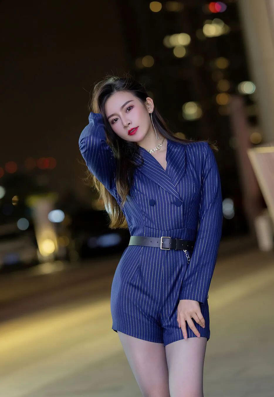 2021/01/22爱蜜社新人嫩模Vanessa黑丝美腿修长内衣亭亭玉立首套写真 - 哔哩哔哩