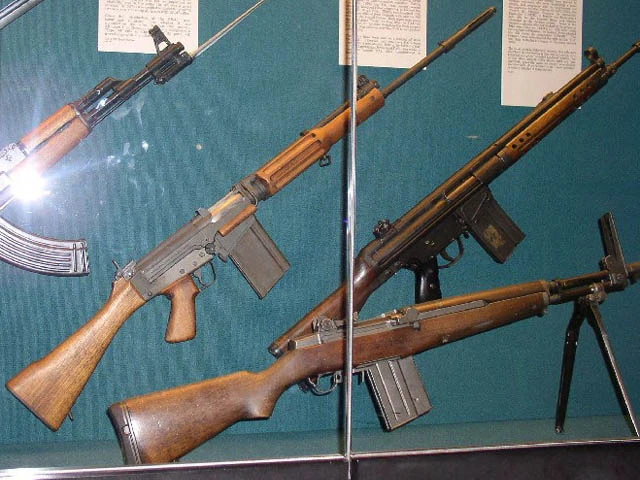 [轻武器科普] 美国生产的FAL(SA58)步枪简介 - 哔哩哔哩