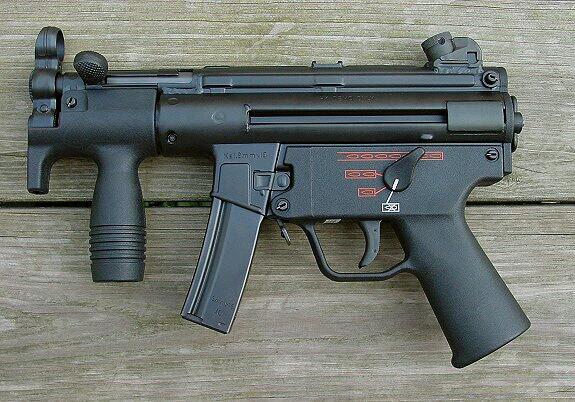 轻武器科普之H&K MP5K冲锋枪 - 哔哩哔哩