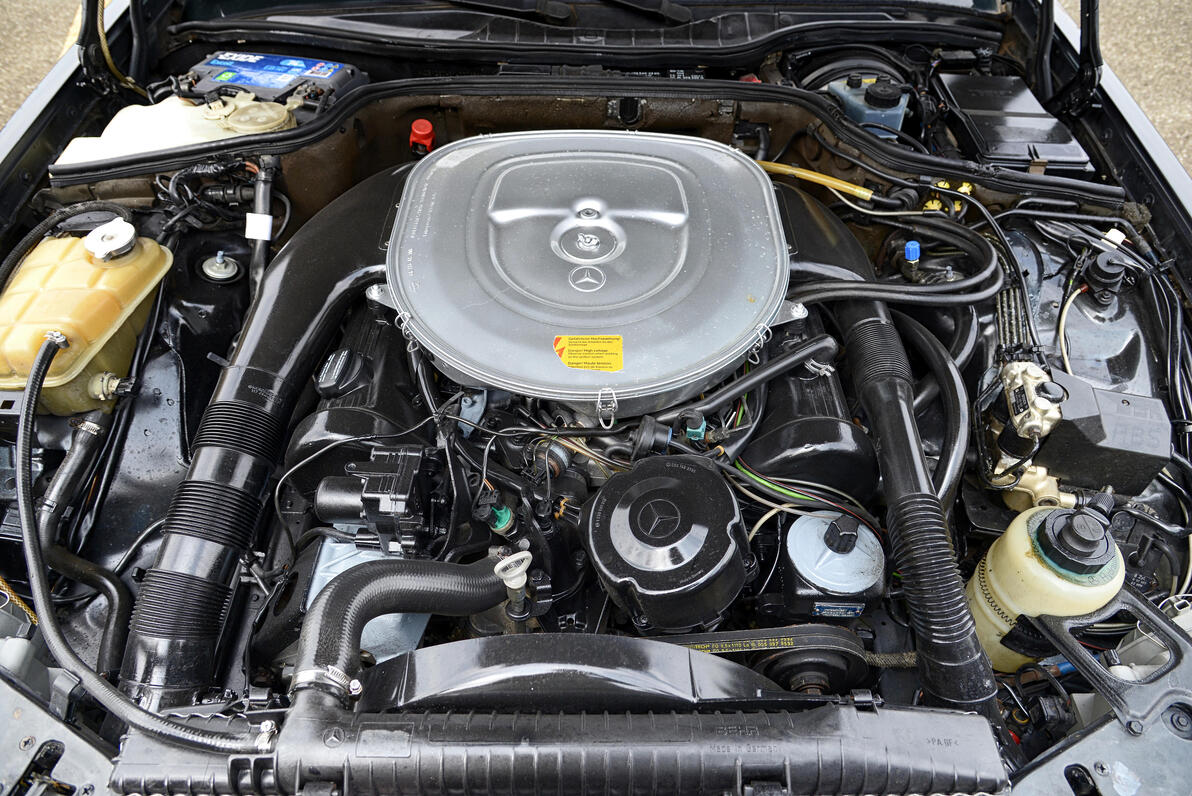 奔驰V8——德系大V8，梅奔豪华与性能的双螺旋（下集）《神机传》德意志篇（十） - 哔哩哔哩