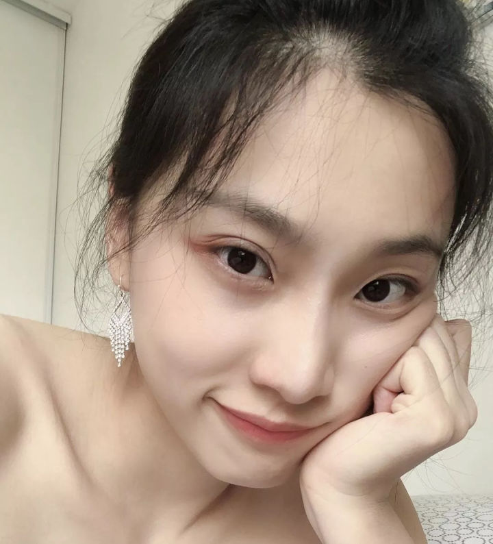 【耶嘿杂谈25】新年特辑，聊聊名扬海外，p站的留学生刘玥。 - 哔哩哔哩