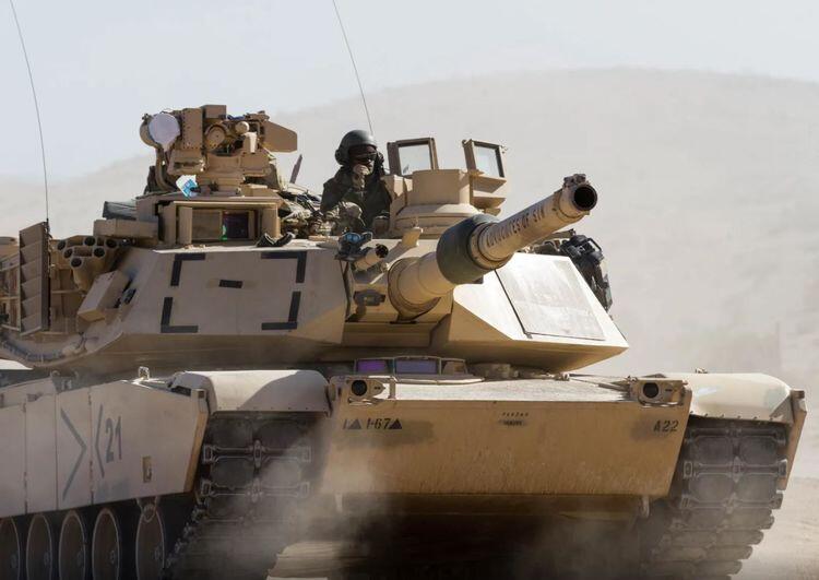 M1A2 SEPV3坦克，实现大幅改进，全球坦克排名第一？ - 哔哩哔哩