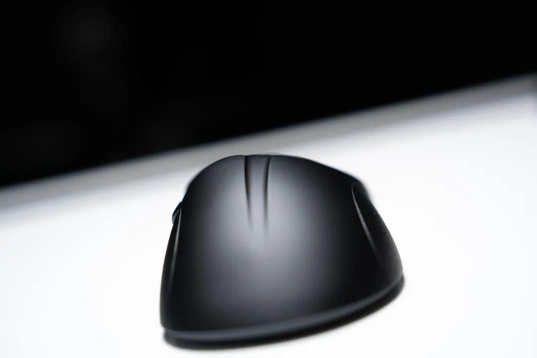 入门电竞，也要全面优秀——拯救者M5鼠标评测 - 哔哩哔哩