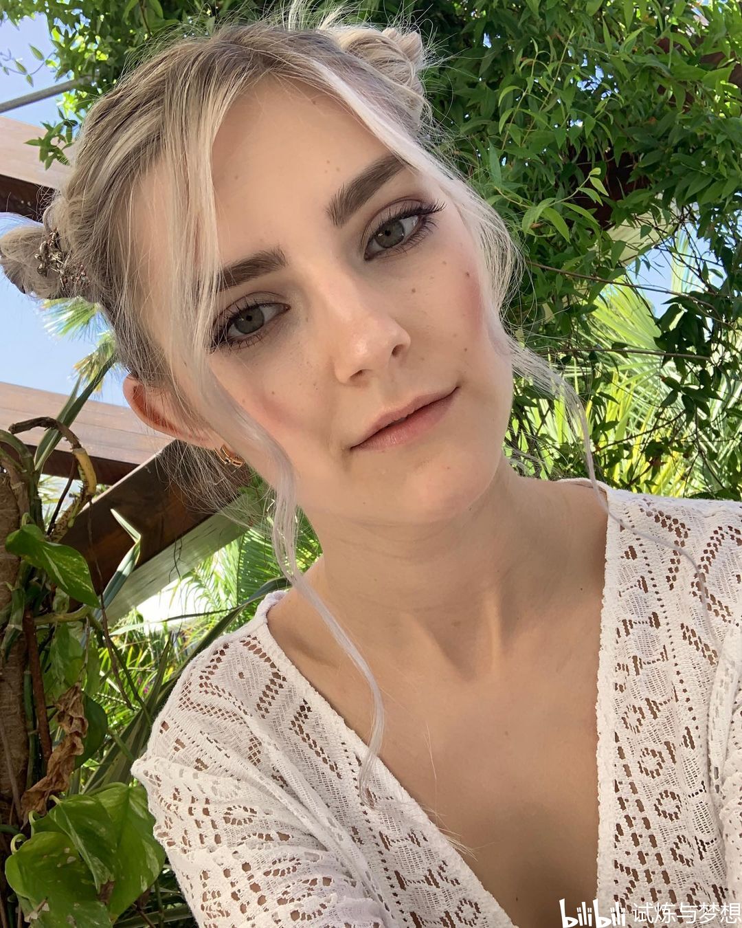 【每日精选】Eva Elfie - 哔哩哔哩