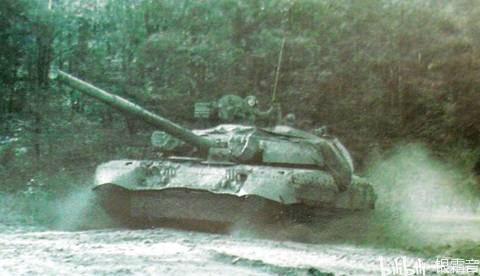 简述哈尔科夫的T-80改型 - 哔哩哔哩