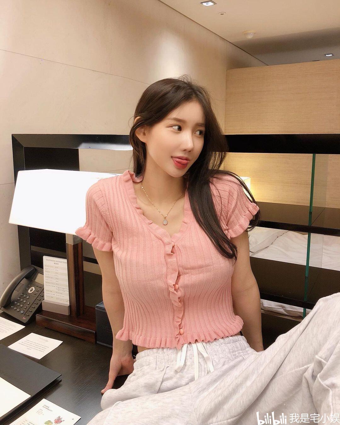 今日妹子图：ins上的超级红人 @2km2km - 哔哩哔哩