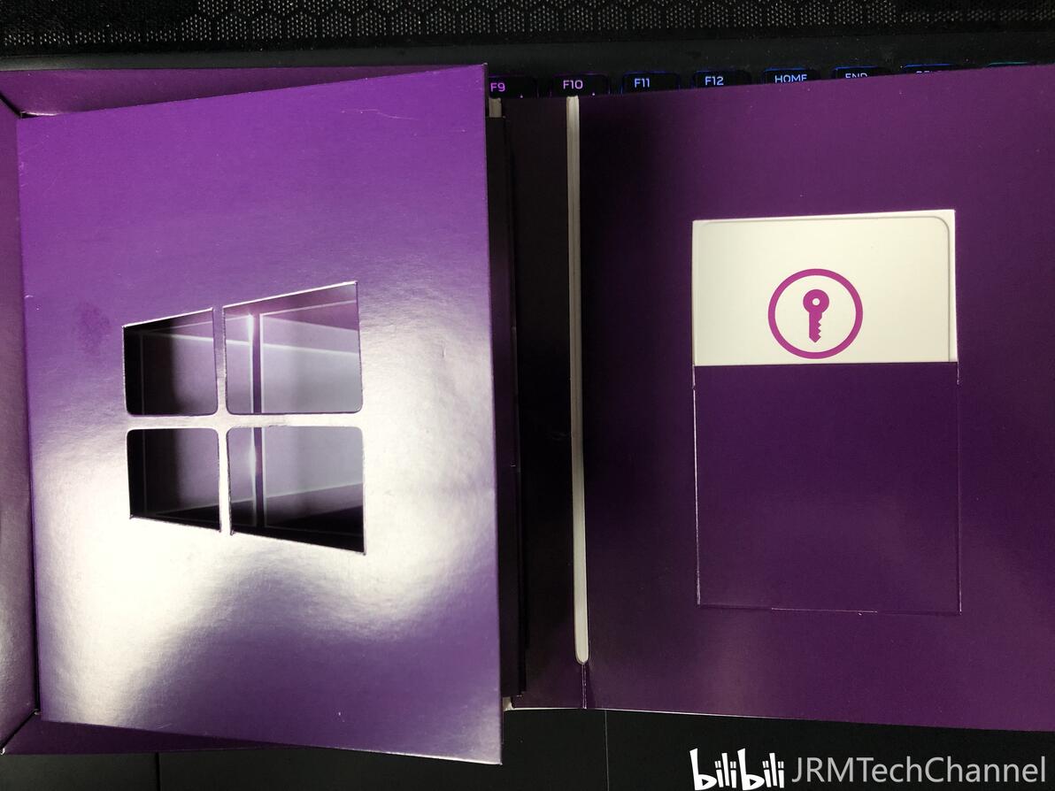 【奇怪的开箱】真·正版——Windows 10 Pro 盒装零售版（FPP）开箱 - 哔哩哔哩