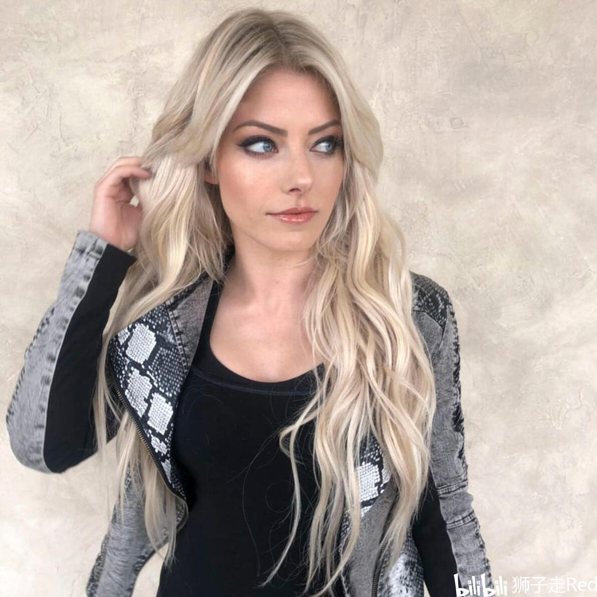 WWE小魔女Alexa Bliss阿莱萨布里斯人物介绍及精选照片集 - 哔哩哔哩