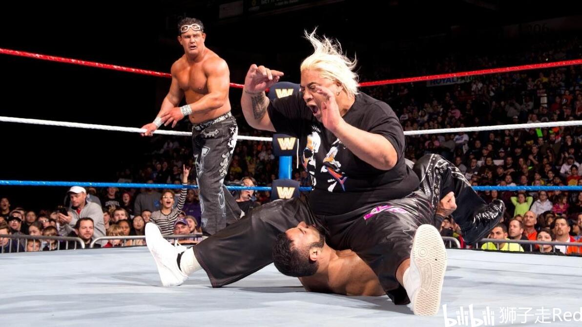 WWE名人堂成员里克希Rikishi人物介绍及精彩图集 - 哔哩哔哩