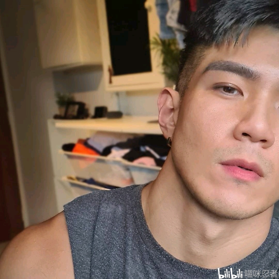 这肌肉、这颜值，太让人可以了！私人肌肉健身教练“陈伟强”frandytan - 哔哩哔哩