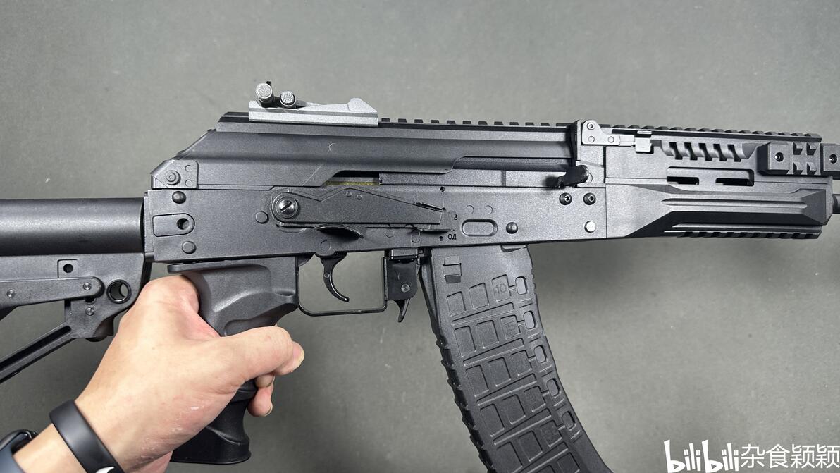 【颖】响尾蛇ak12玩具测评 - 哔哩哔哩