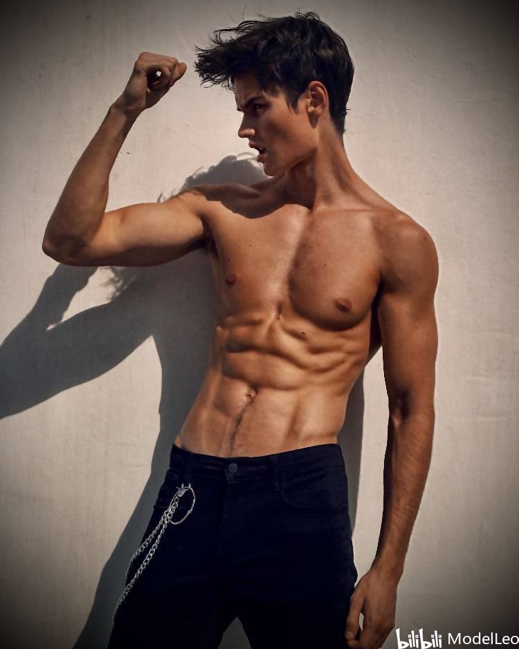 【投票】9种男生身材分析 哪款是你的菜？ - 哔哩哔哩