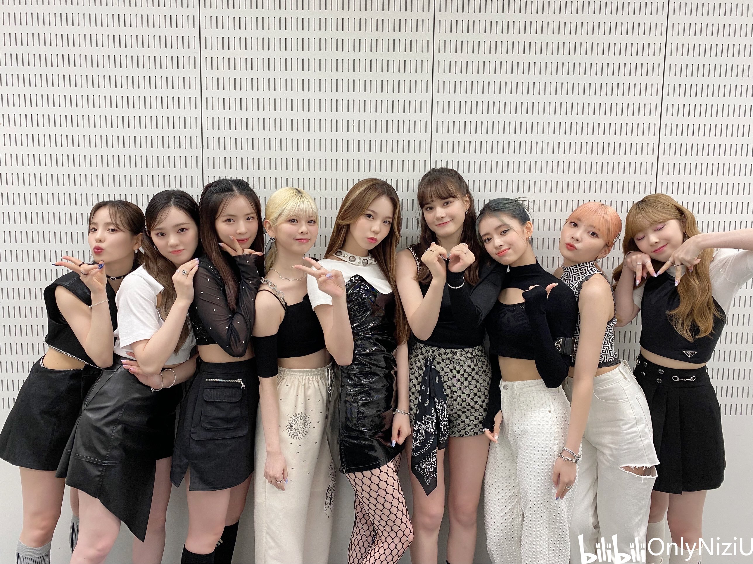 220805 | NiziU - Clap Clap performance on Music Station 元气满满的LI - 哔哩哔哩