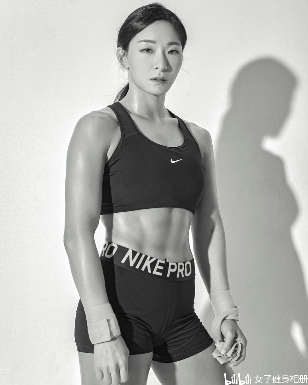 体格健美，身材威猛，强壮高大的韩国肌肉女---Jang Eun Sil - 哔哩哔哩