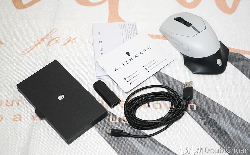 玩票还是玩真的？350小时持久续航 Alienware AW610M无线鼠标 - 哔哩哔哩